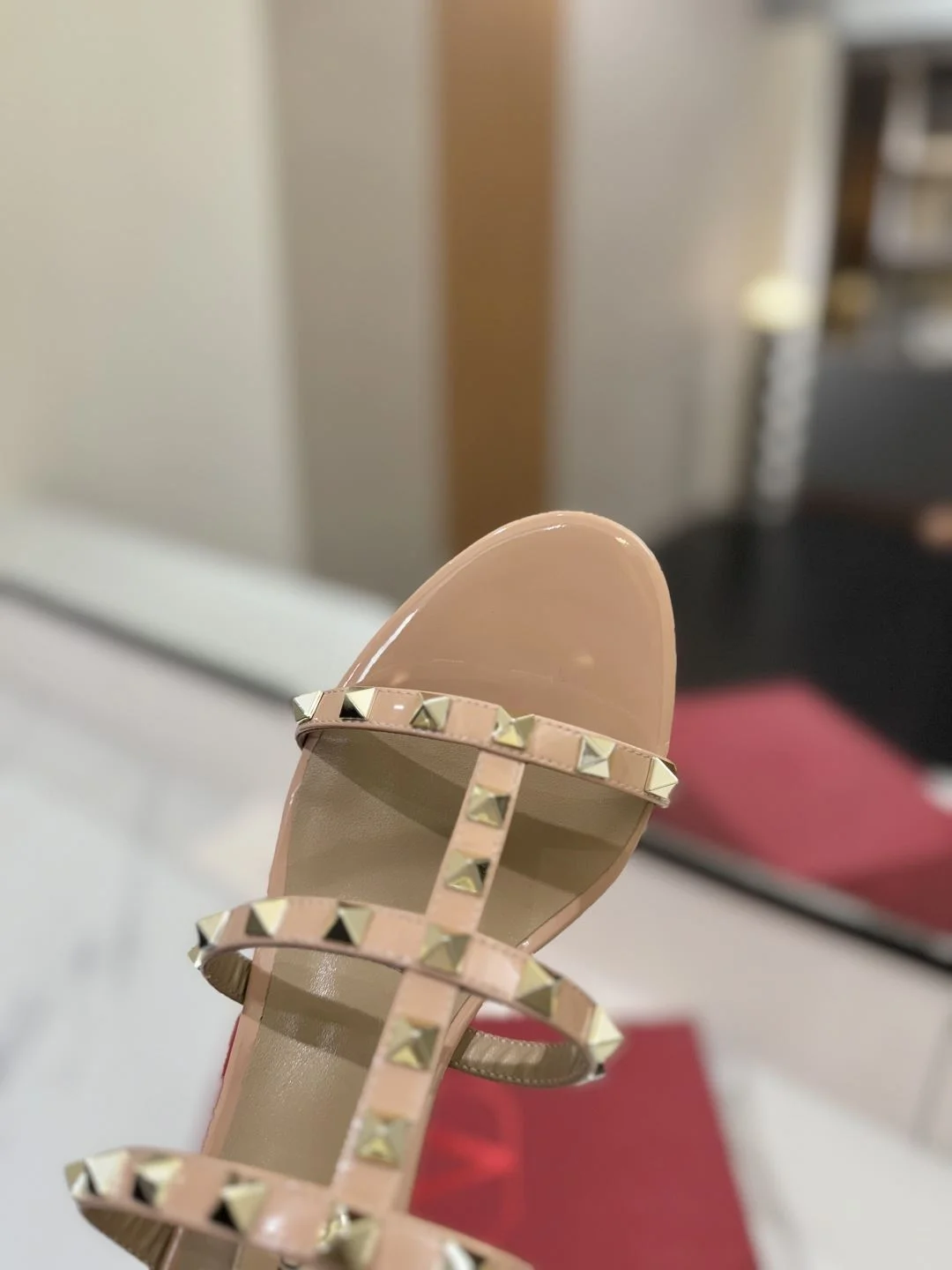 Economical Valentino Slippers