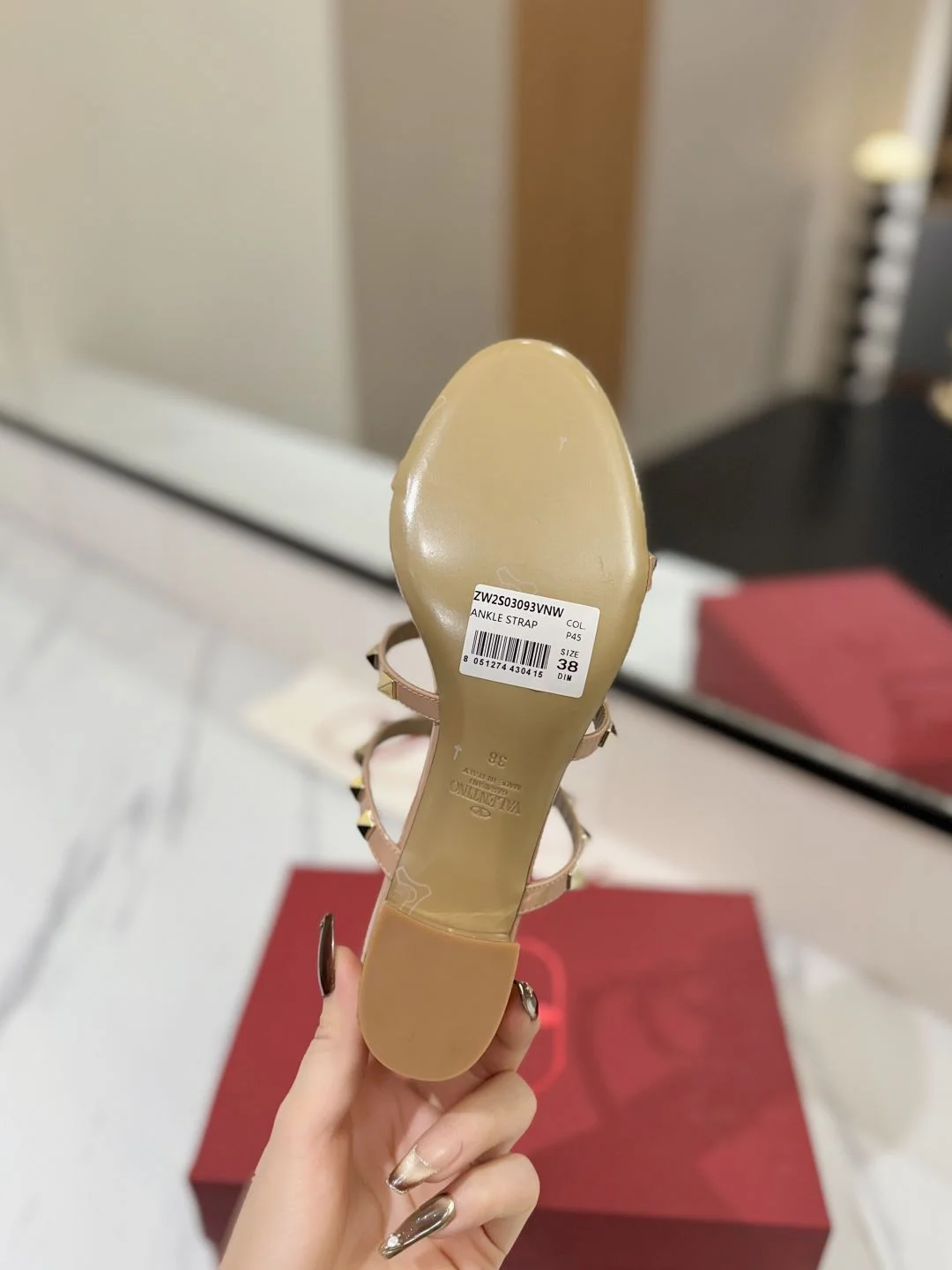 Economical Valentino Slippers