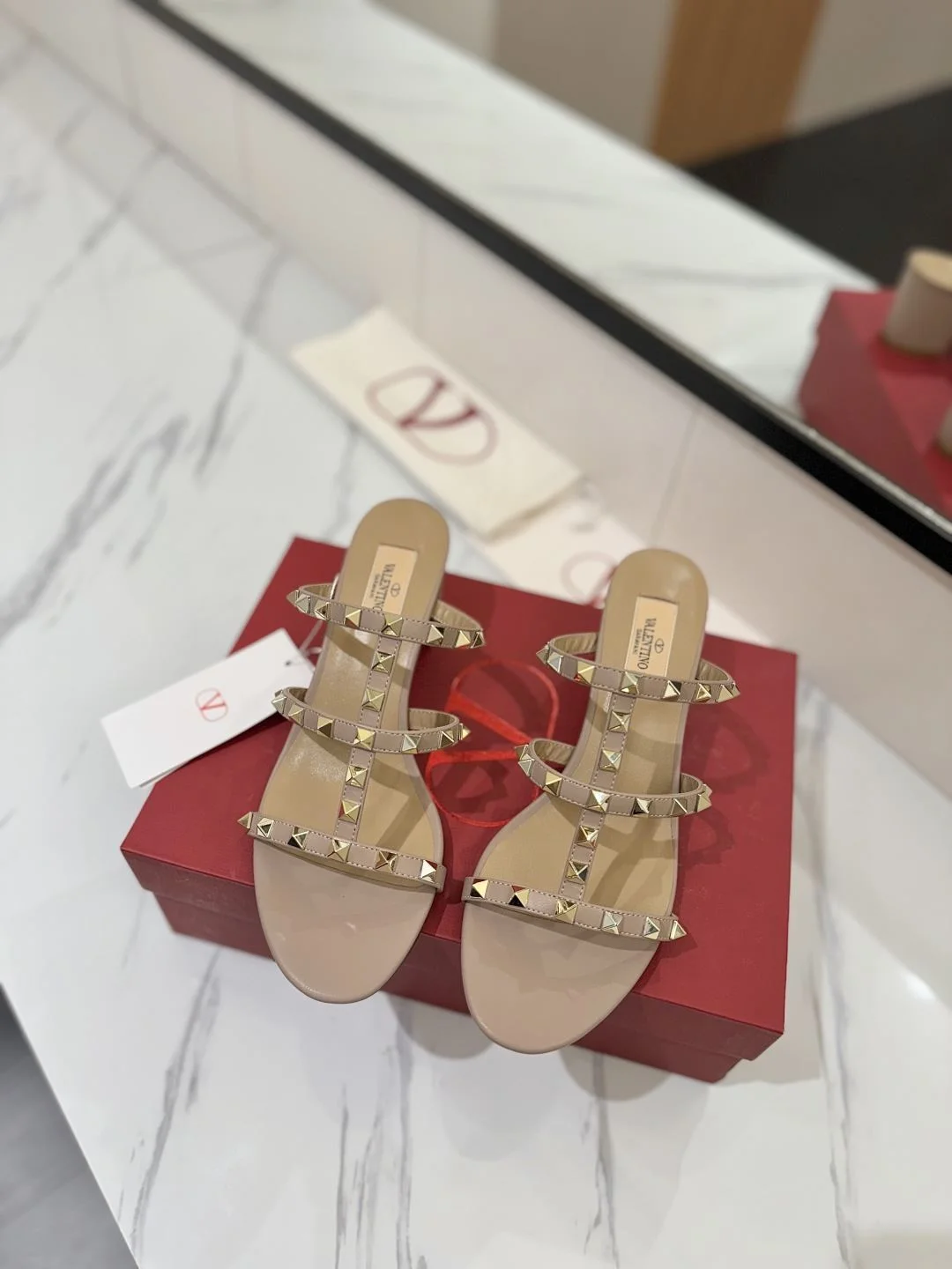 Inexpensive Valentino Slippers