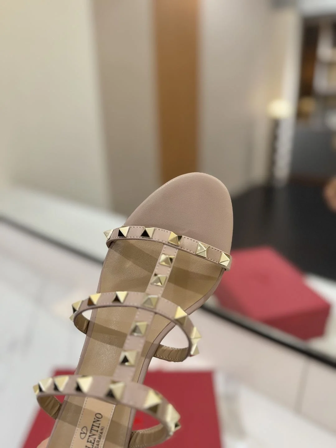 Inexpensive Valentino Slippers