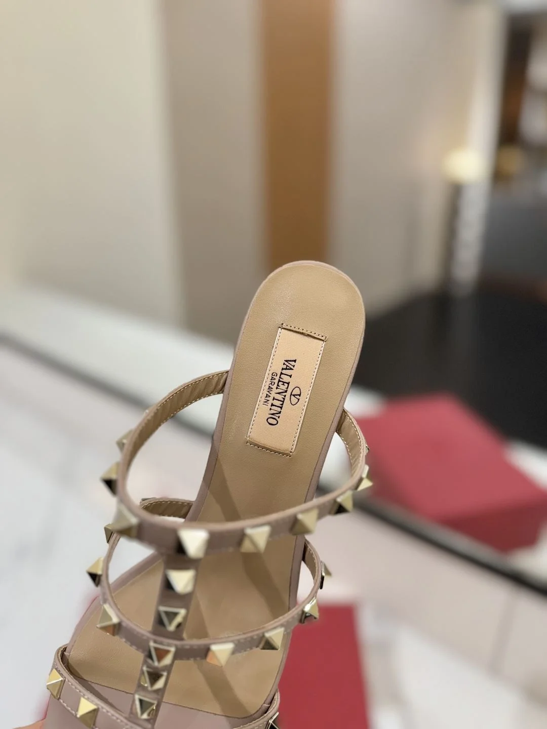 Inexpensive Valentino Slippers