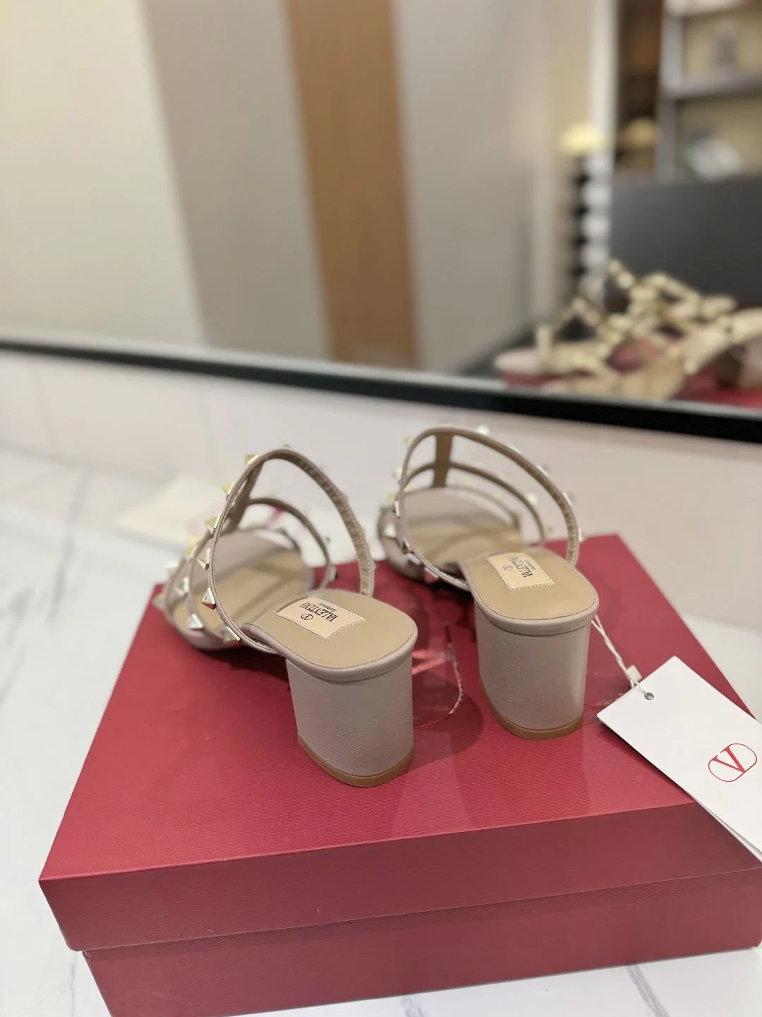 Inexpensive Valentino Slippers