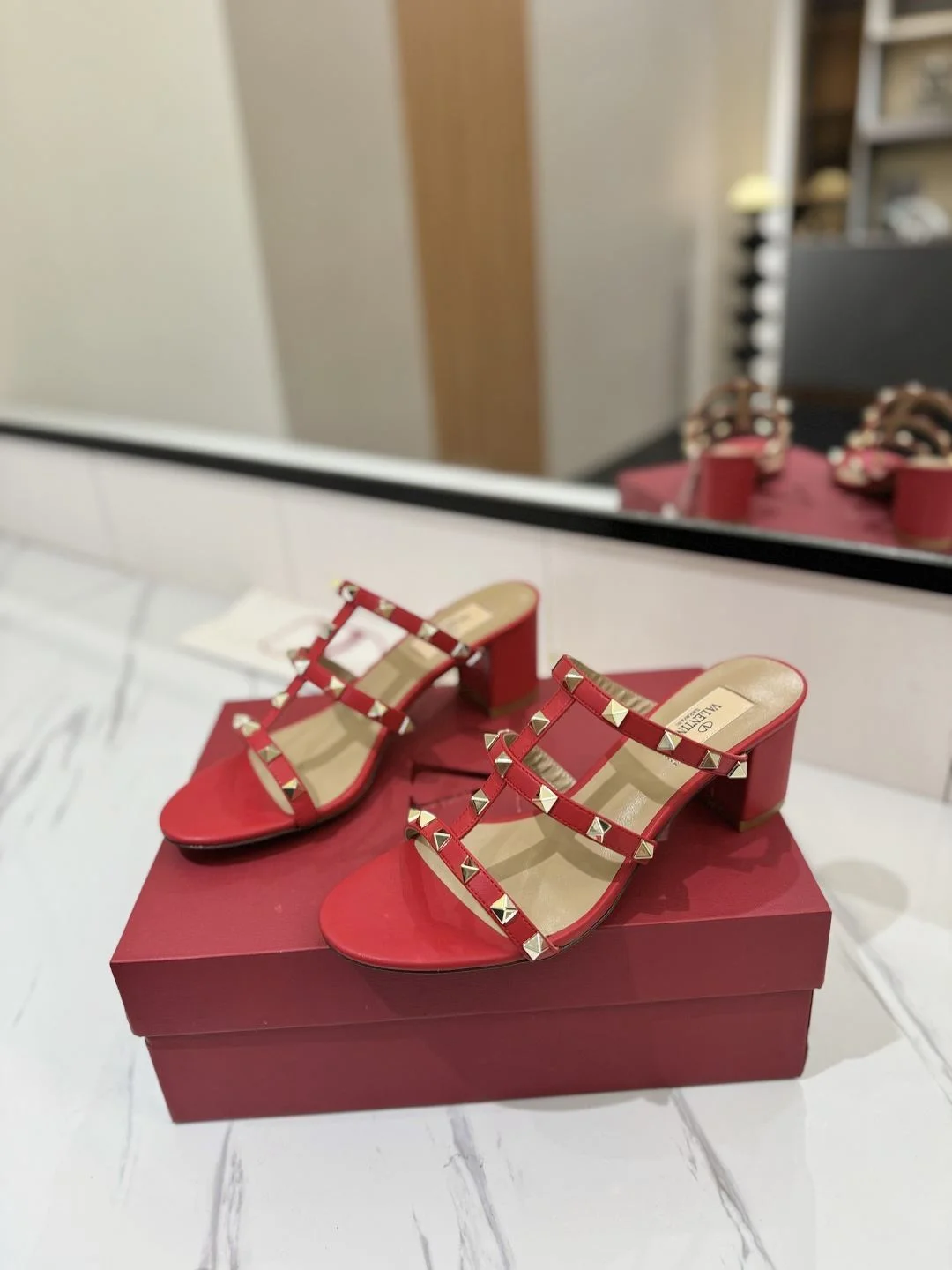 Bargain Valentino Slippers