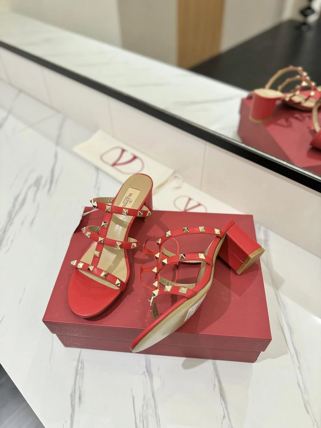 Bargain Valentino Slippers
