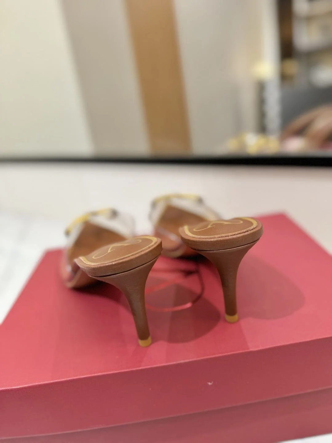 High fidelity Valentino Slippers