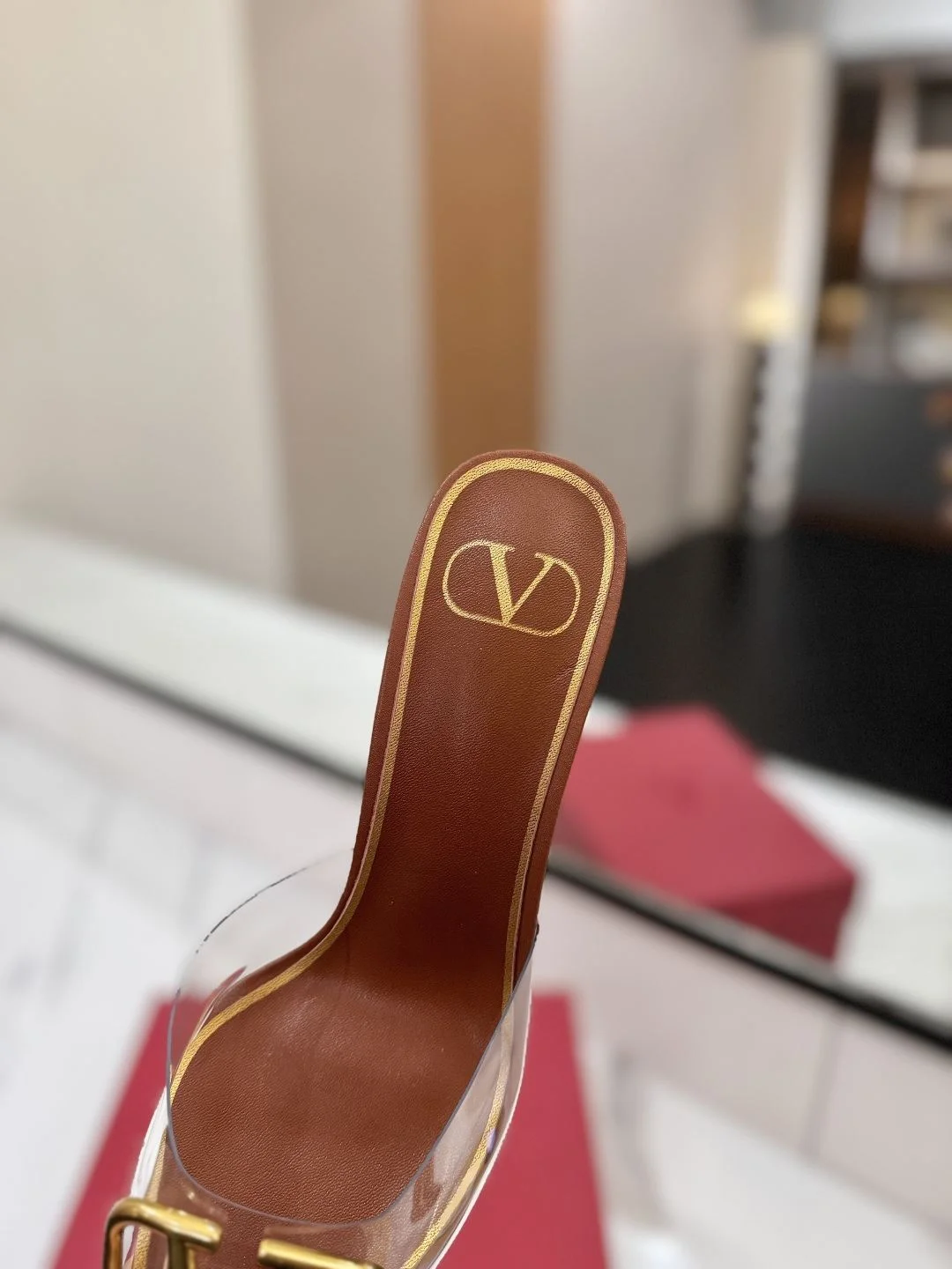High fidelity Valentino Slippers