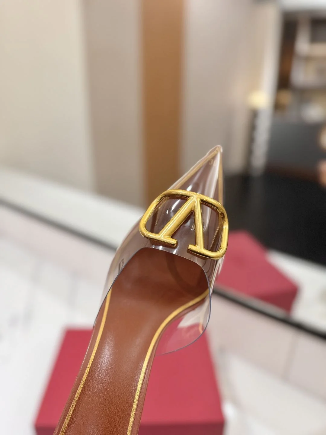 High fidelity Valentino Slippers