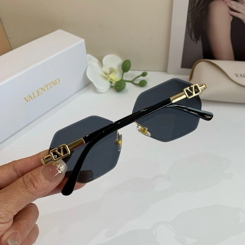 Mirror quality Valentino Sunglasses
