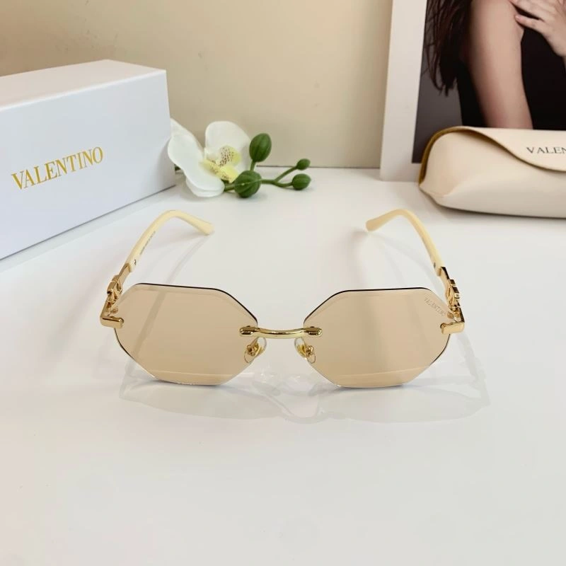 1:1 copy Valentino Sunglasses