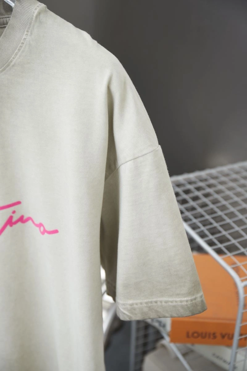 Indistinguishable Valentino T-Shirts