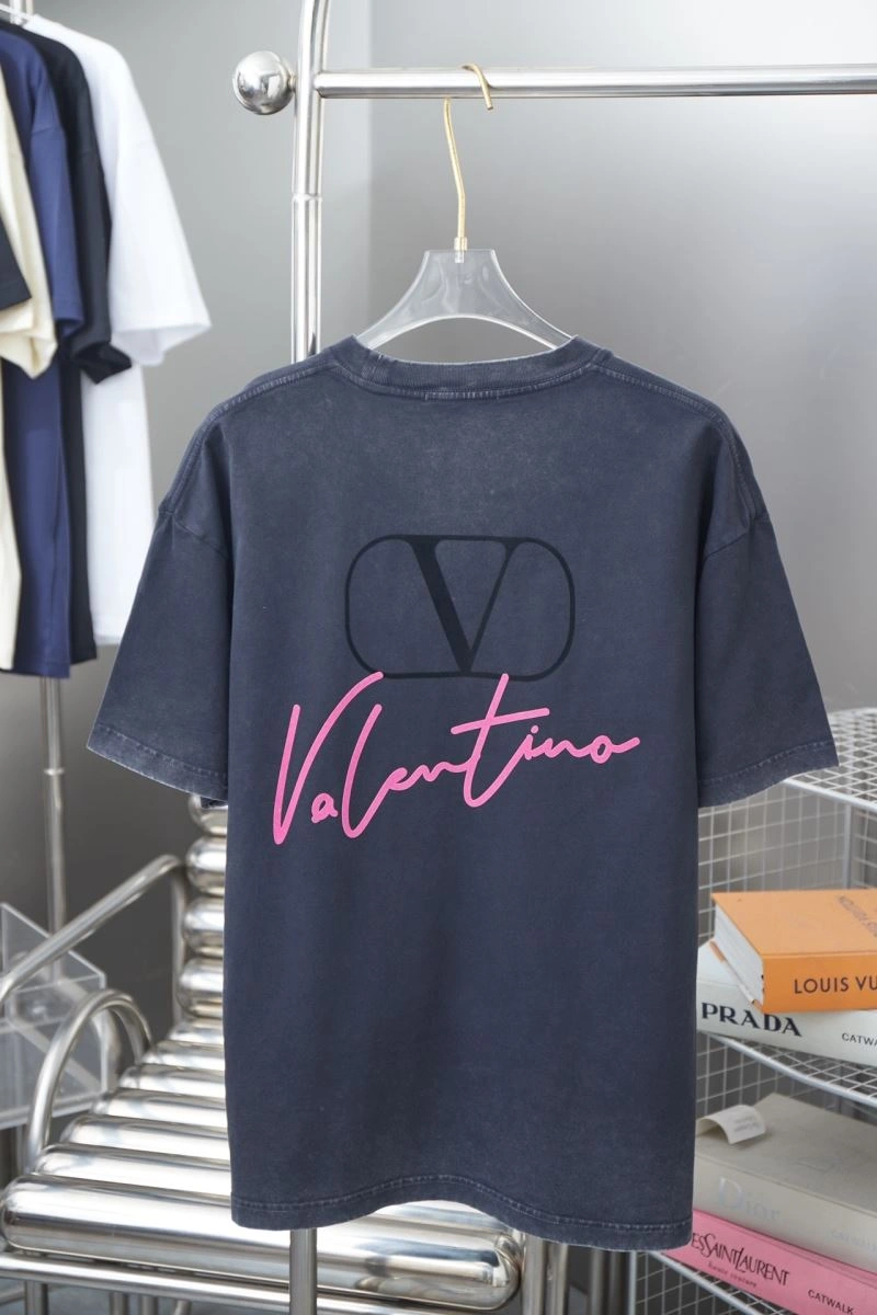 Bargain Valentino T-Shirts