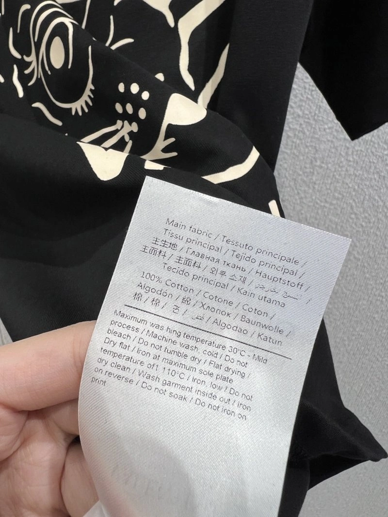 Low-cost Valentino T-Shirts