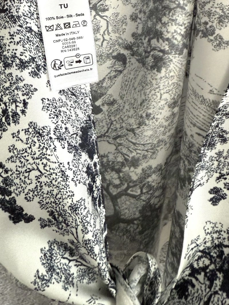 Legit Valentino T-Shirts