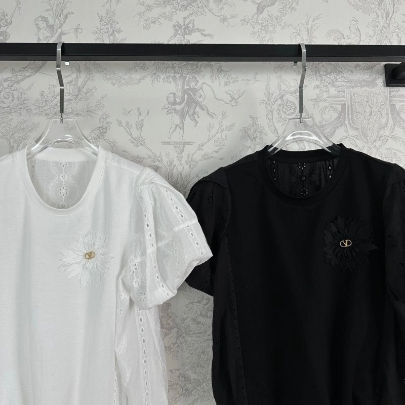Affordable Valentino T-Shirts
