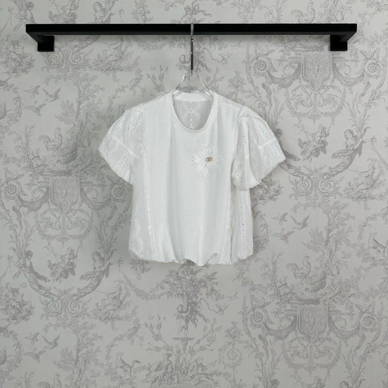 Affordable Valentino T-Shirts