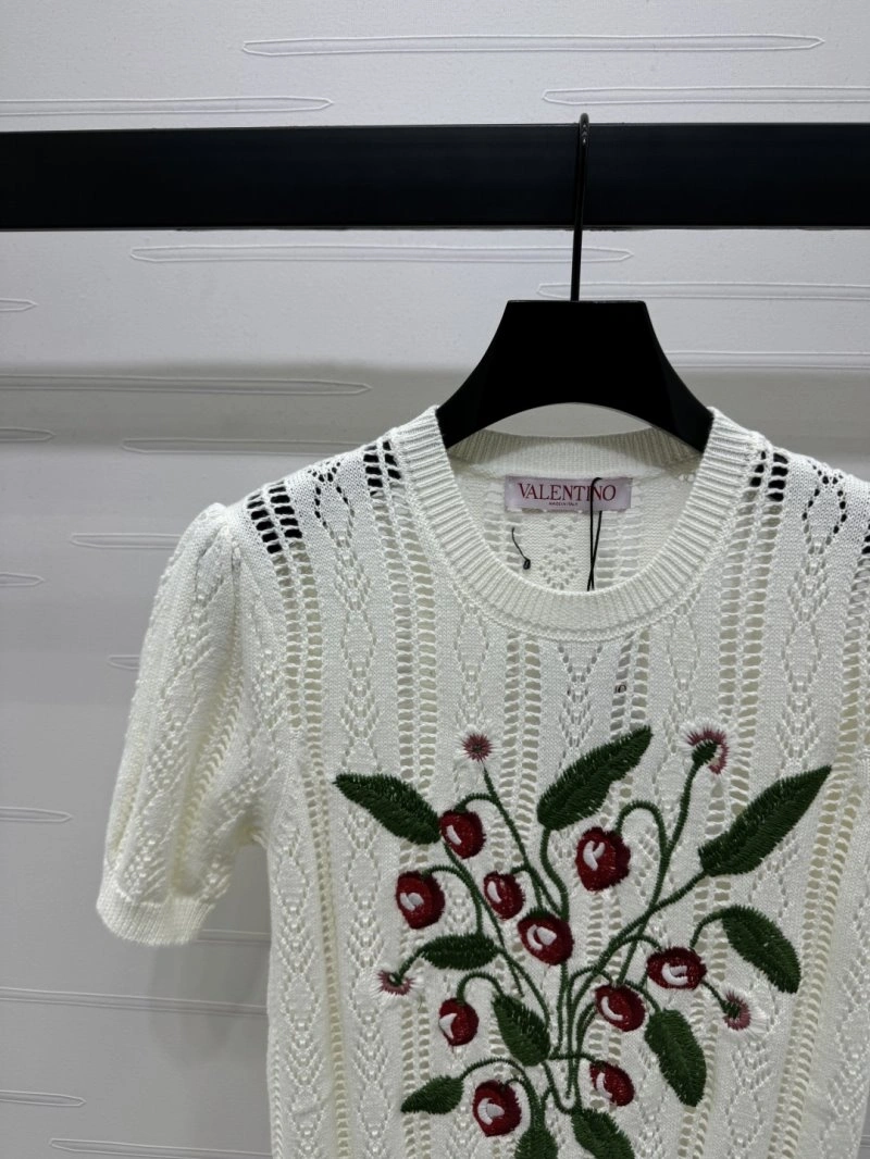 High accuracy Valentino T-Shirts