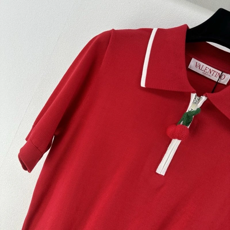 Bargain Valentino T-Shirts
