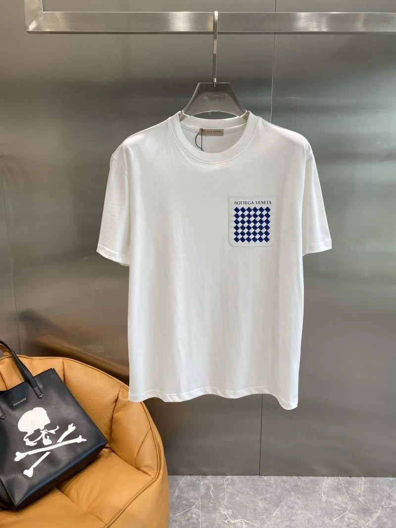 Indistinguishable Valentino T-Shirts