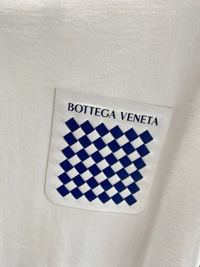 Indistinguishable Valentino T-Shirts