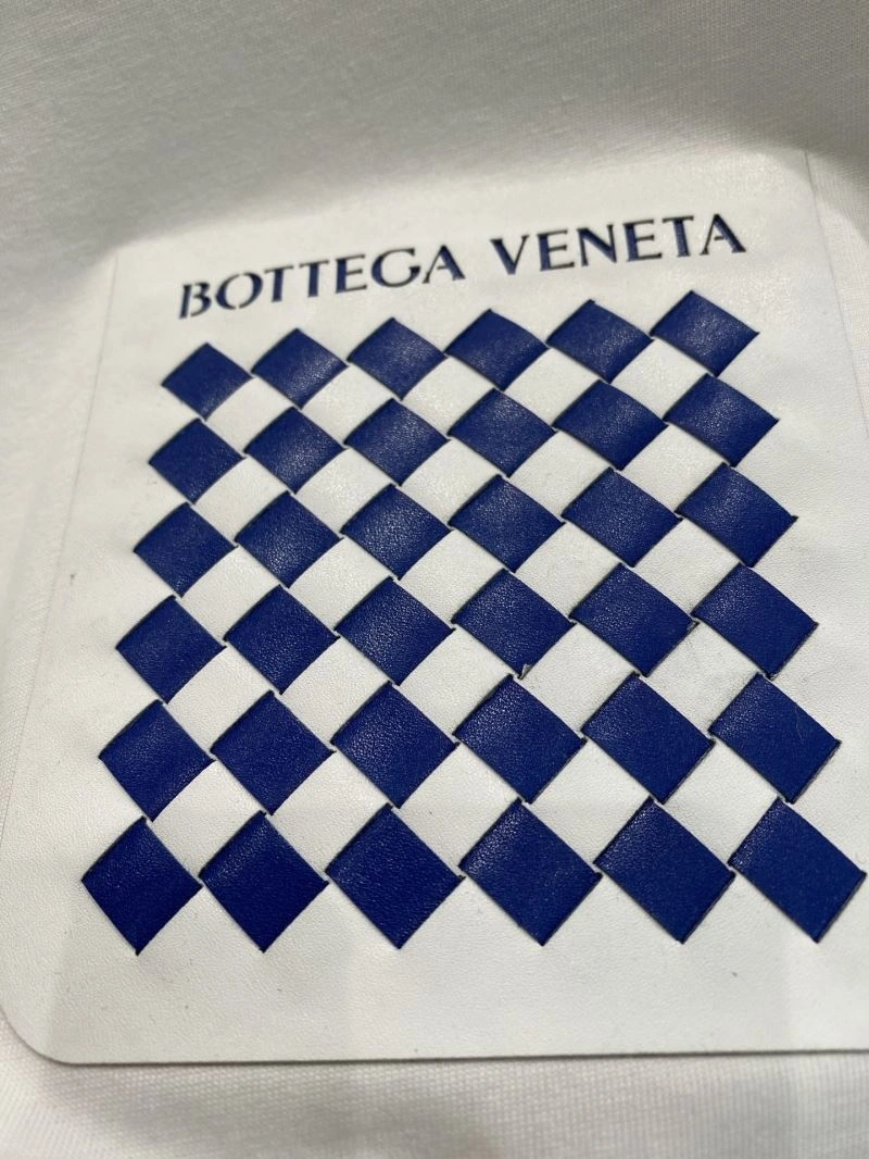 Indistinguishable Valentino T-Shirts