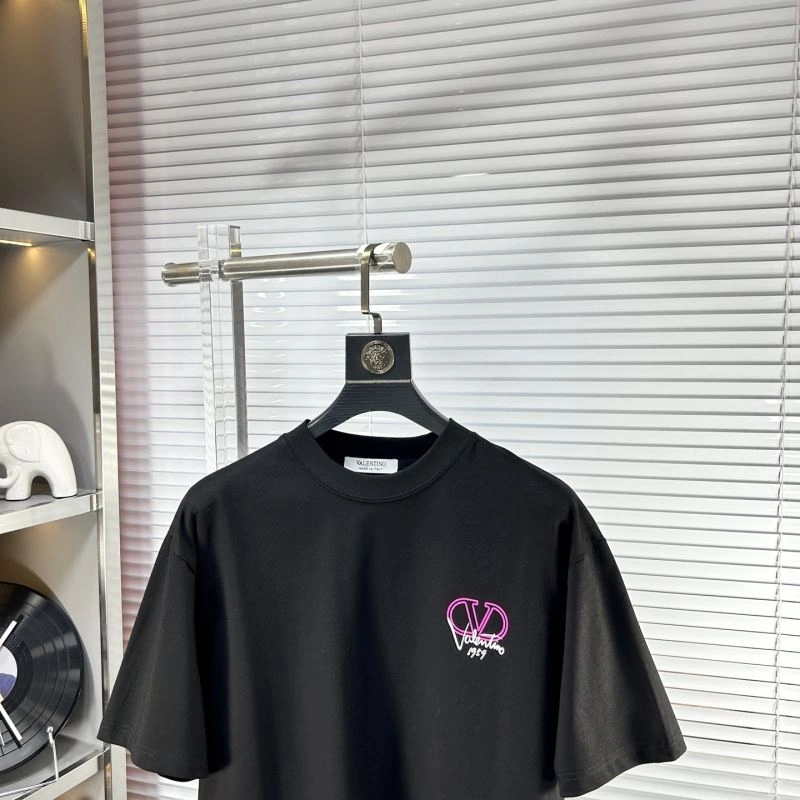 Bargain Valentino T-Shirts