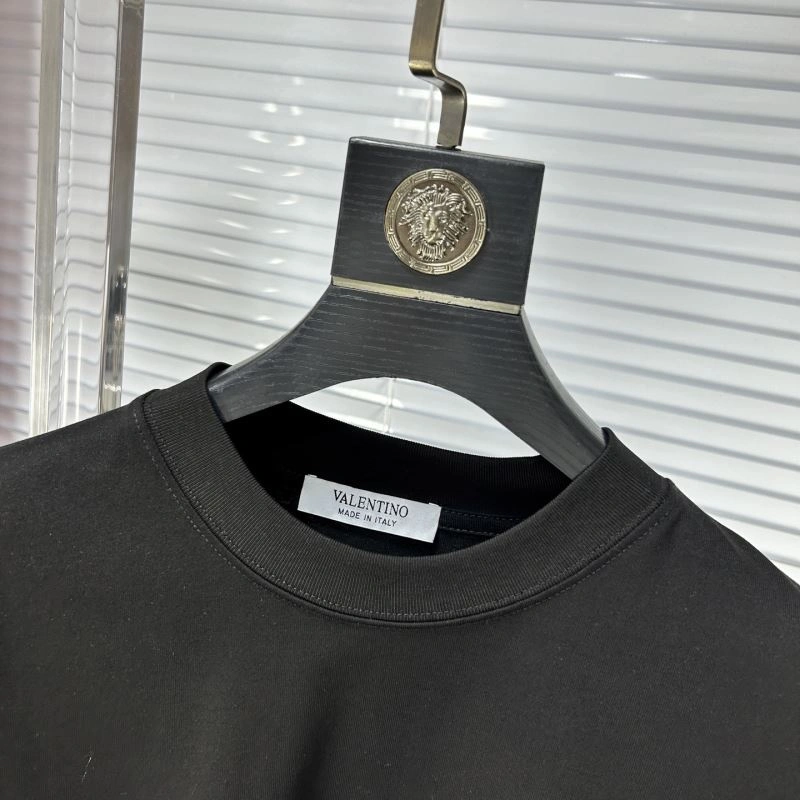 Bargain Valentino T-Shirts