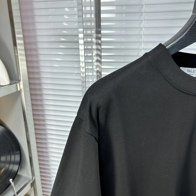 Bargain Valentino T-Shirts