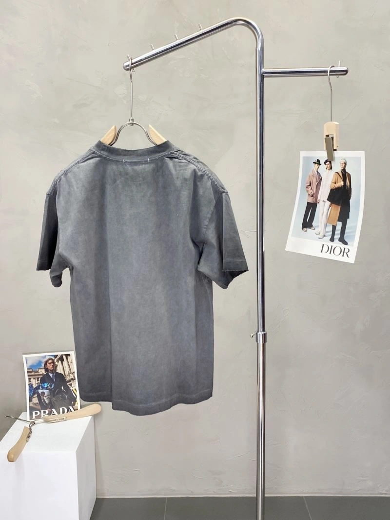 Bargain Valentino T-Shirts