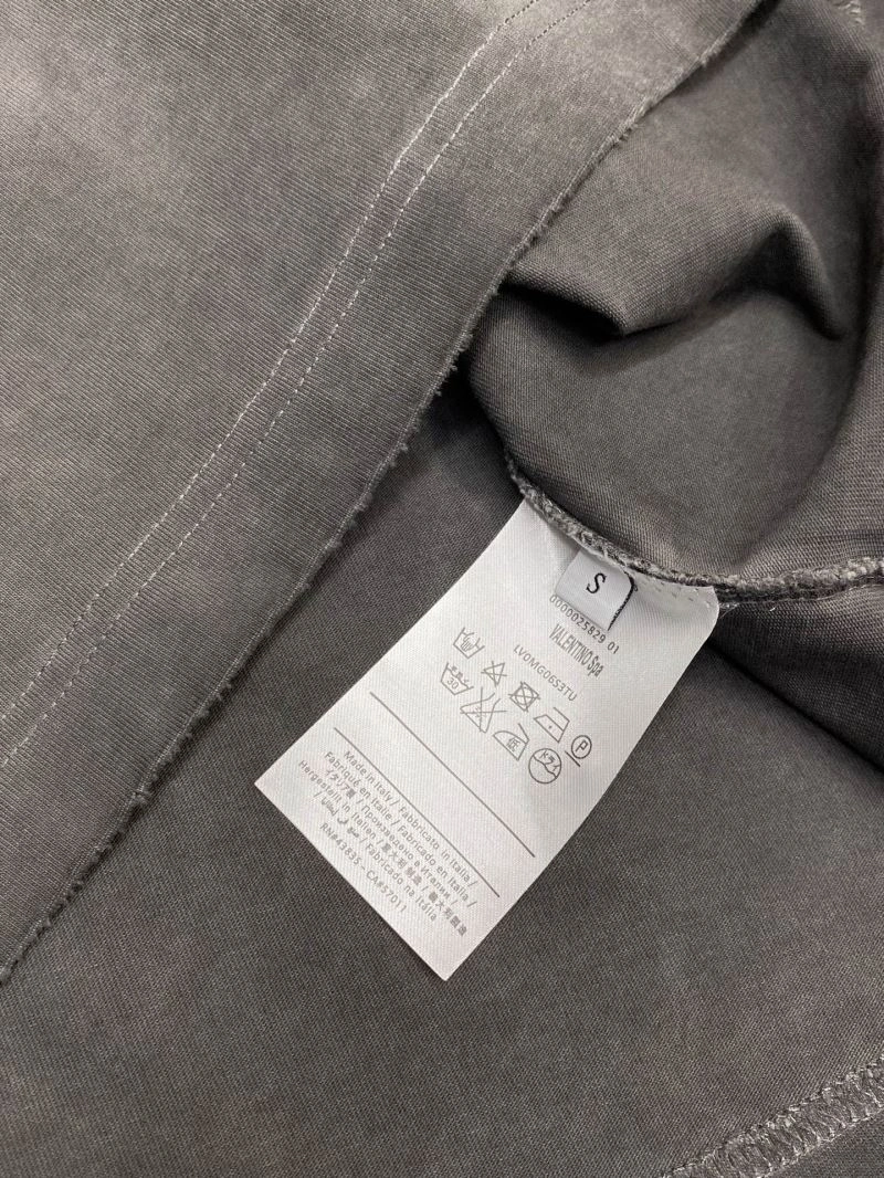 Bargain Valentino T-Shirts