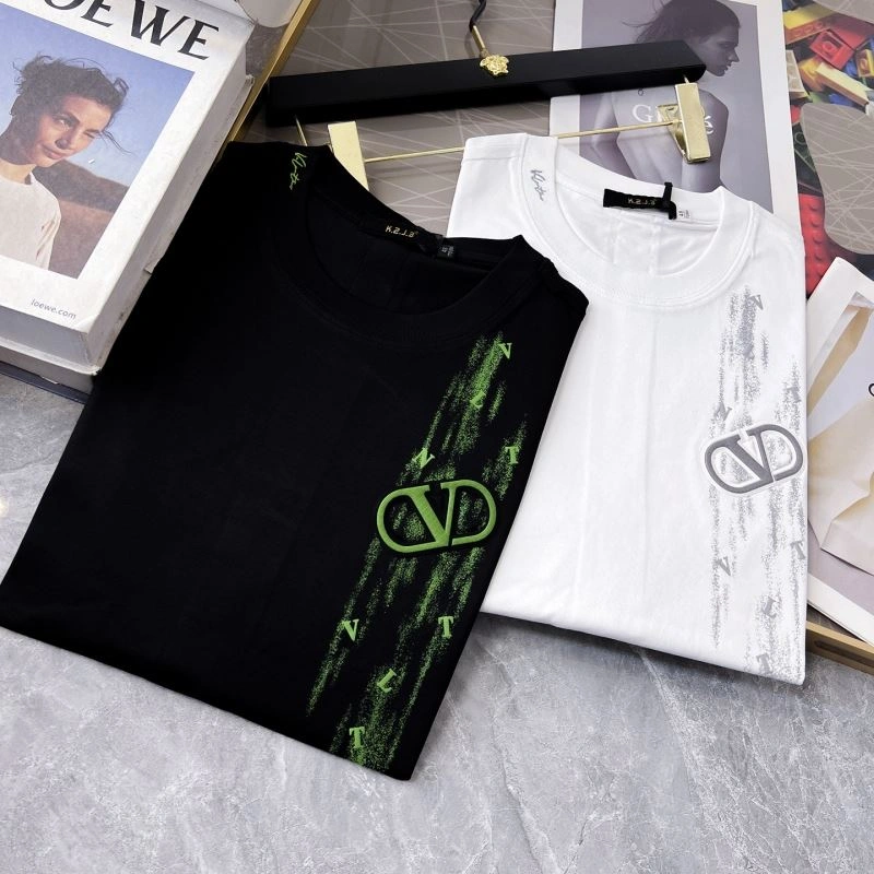 Bargain Valentino T-Shirts