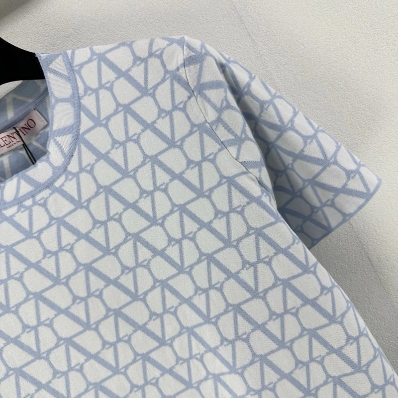 Bargain Valentino T-Shirts