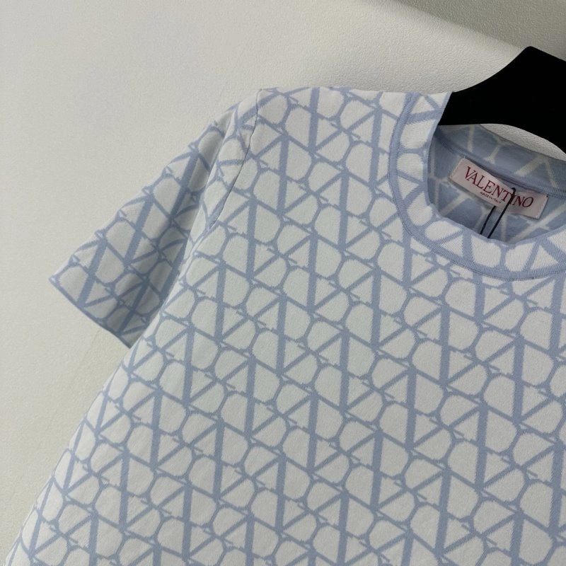 Bargain Valentino T-Shirts