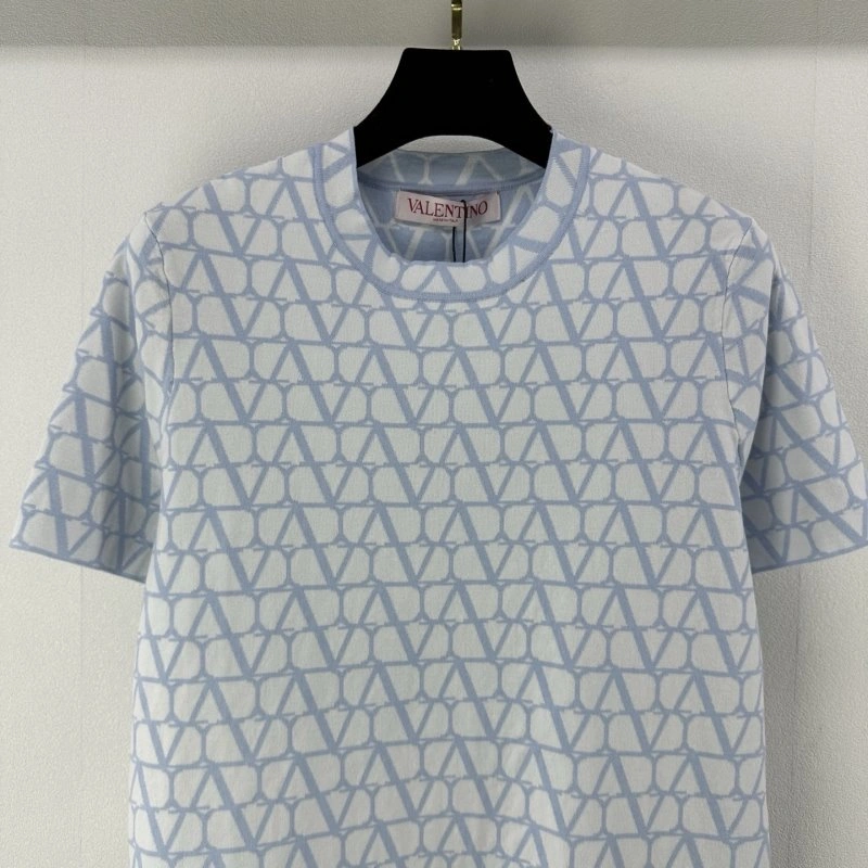 Bargain Valentino T-Shirts