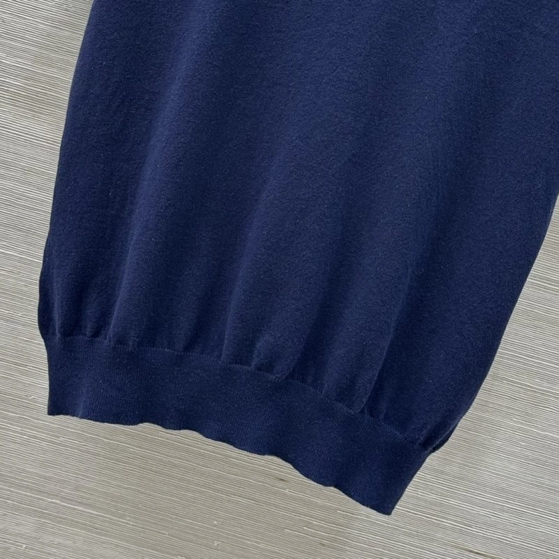 Accurate model Valentino T-Shirts