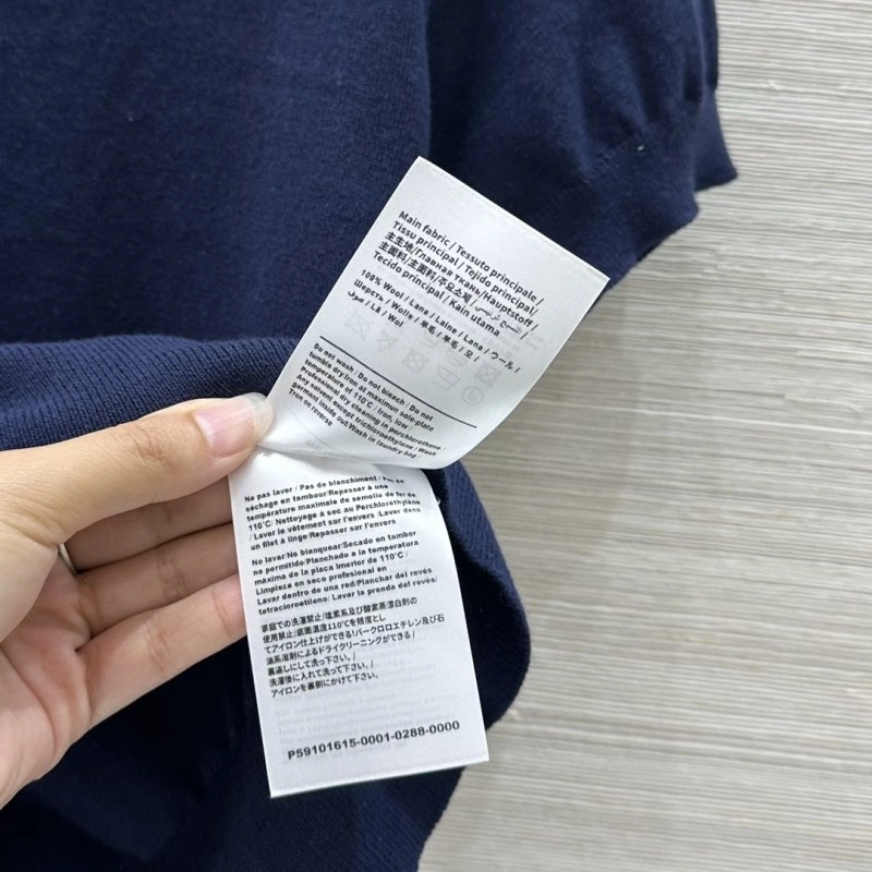 Accurate model Valentino T-Shirts