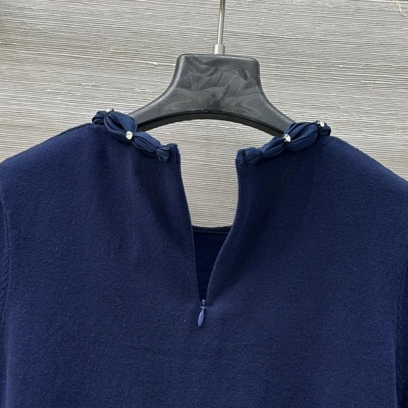 Accurate model Valentino T-Shirts