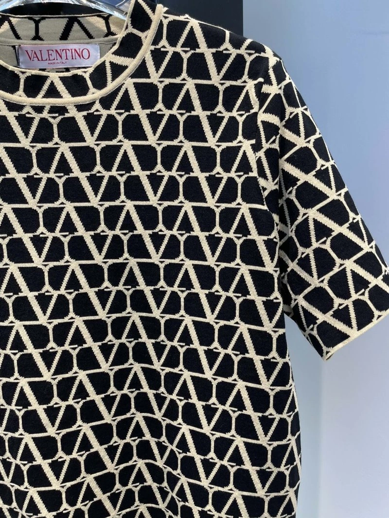 Exact replica Valentino T-Shirts