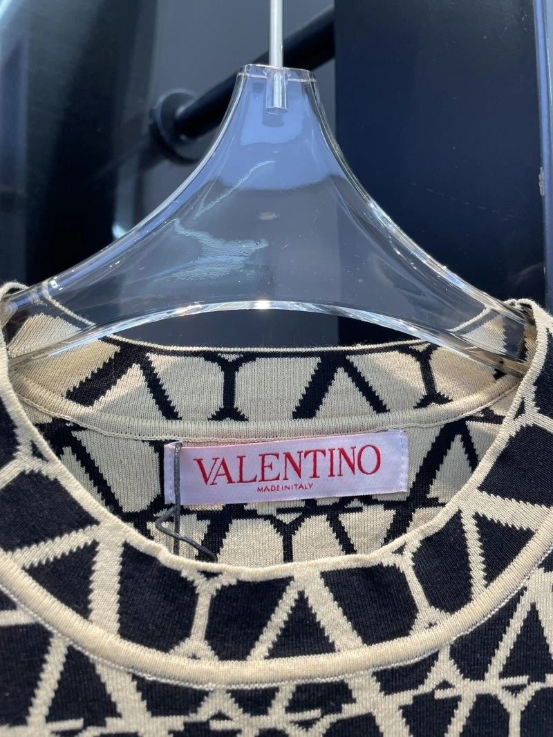 Exact replica Valentino T-Shirts