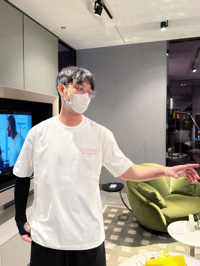 Legit Valentino T-Shirts