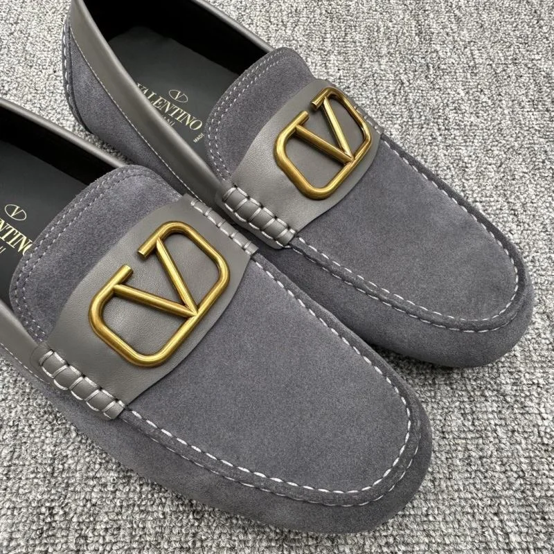 Value-priced Valentino Tods Shoes
