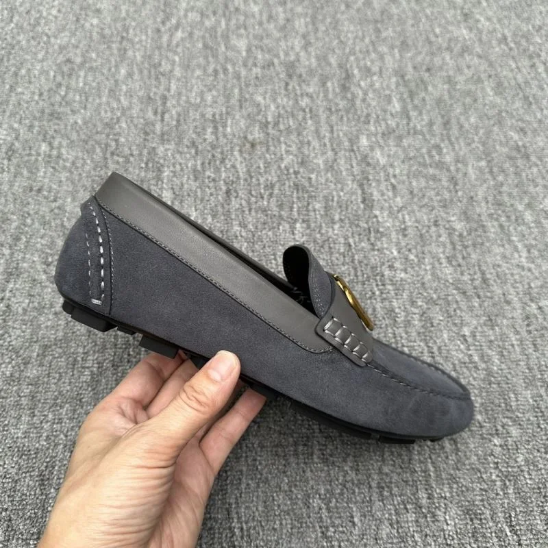 Value-priced Valentino Tods Shoes