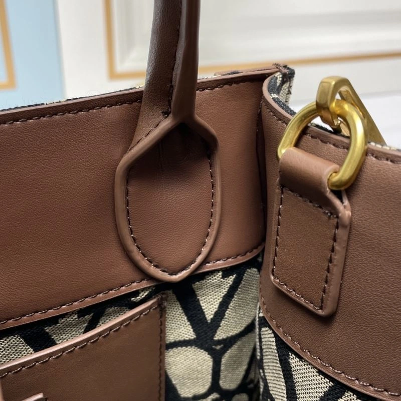 Top mirror Valentino Top Handle Bags
