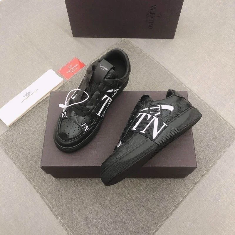 Indistinguishable Valentino VL7N Shoes