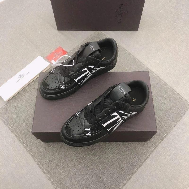 Indistinguishable Valentino VL7N Shoes