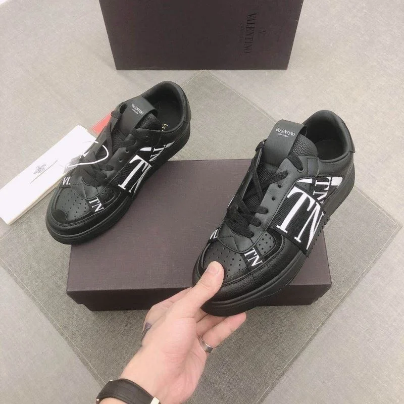 Indistinguishable Valentino VL7N Shoes