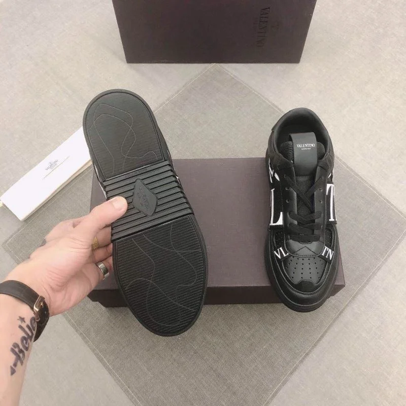 Indistinguishable Valentino VL7N Shoes