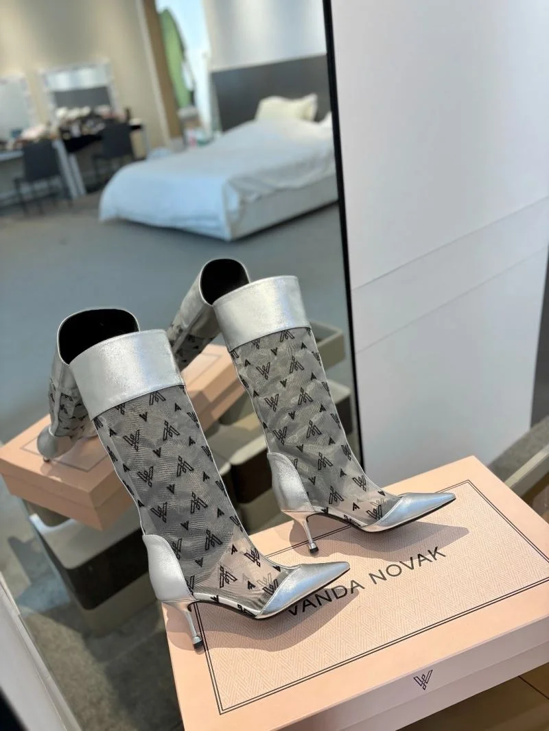 Inexpensive Vanda Novak Boots