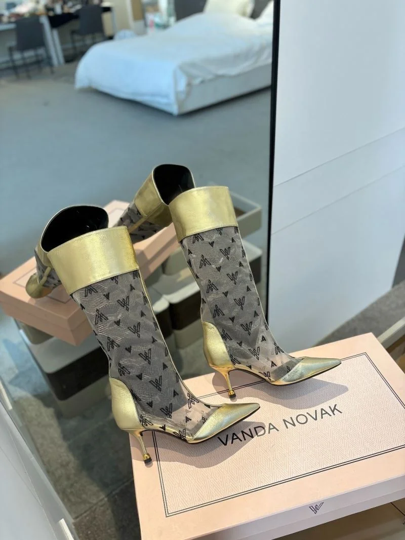 Exact replica Vanda Novak Boots