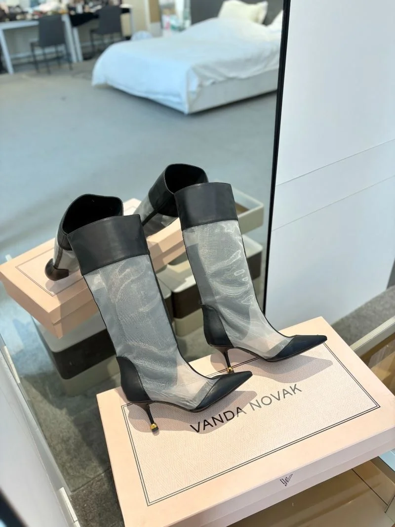 OEM Vanda Novak Boots