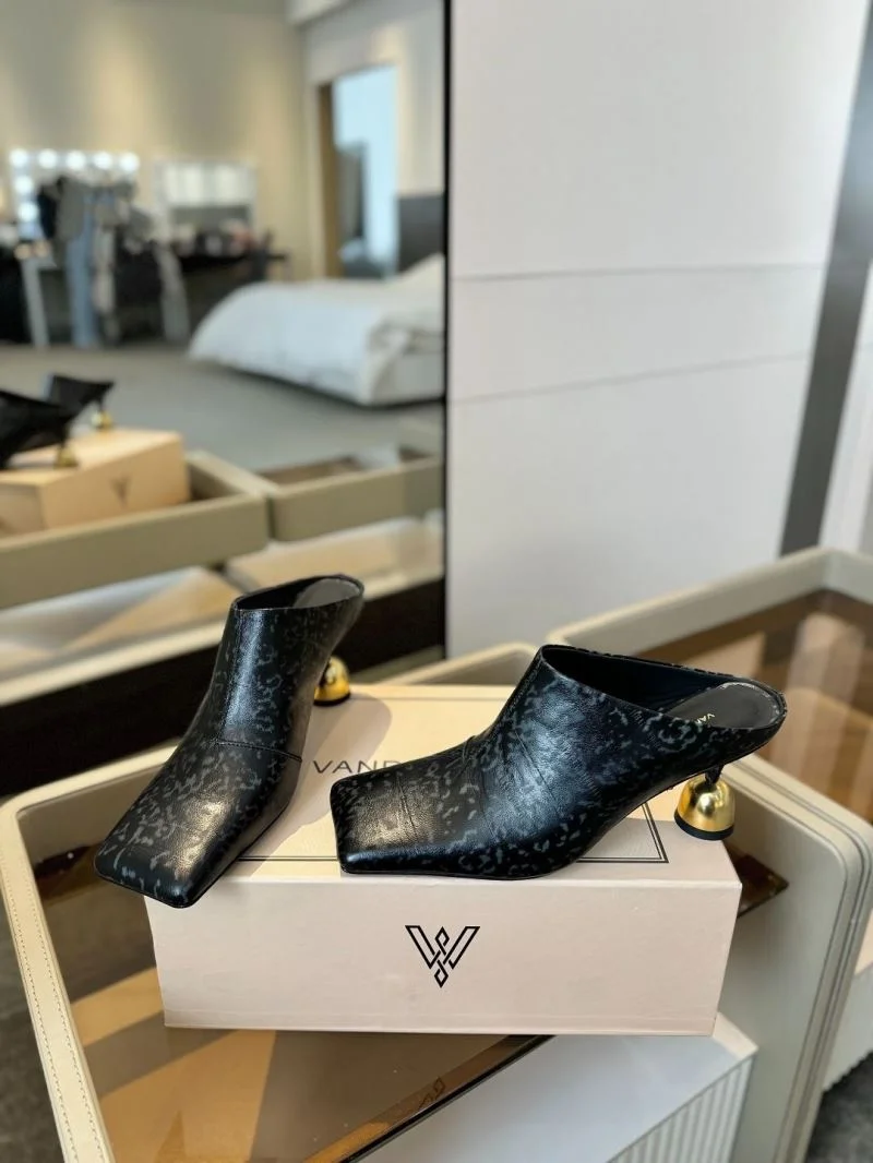 Authentic Vanda Novak Sandals